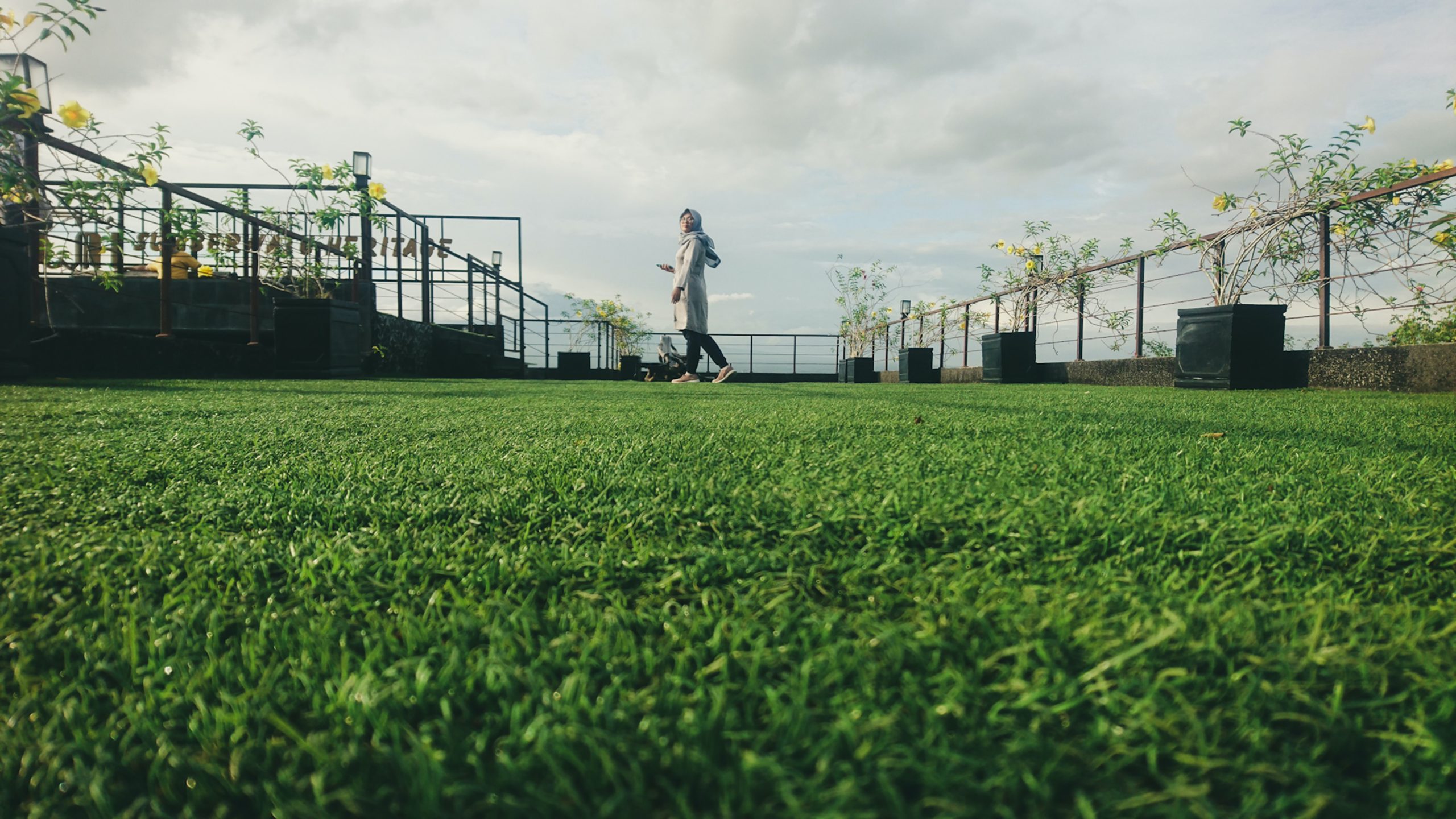 4 Effective Tips to Nurturing a Green Lawn for the Home - Classic ...